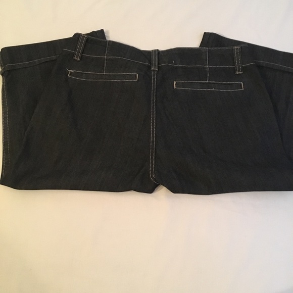 Baccini | Pants & Jumpsuits | Baccini Jean Crop | Poshmark